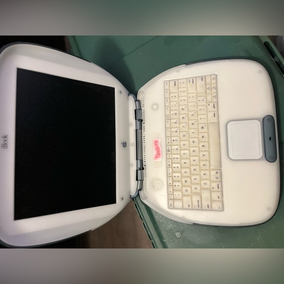 Apple | Computers, Laptops & Parts | Apple Ibook G3 Clamshell Graphite ...
